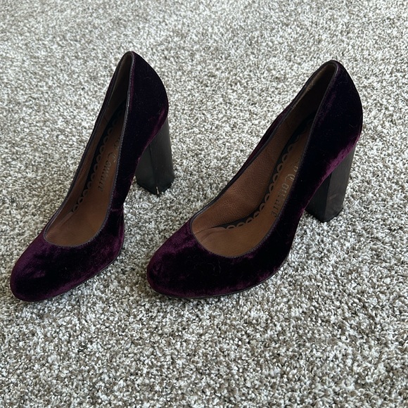 Juicy Couture | Shoes | Burgundy Velvet Heels | Poshmark